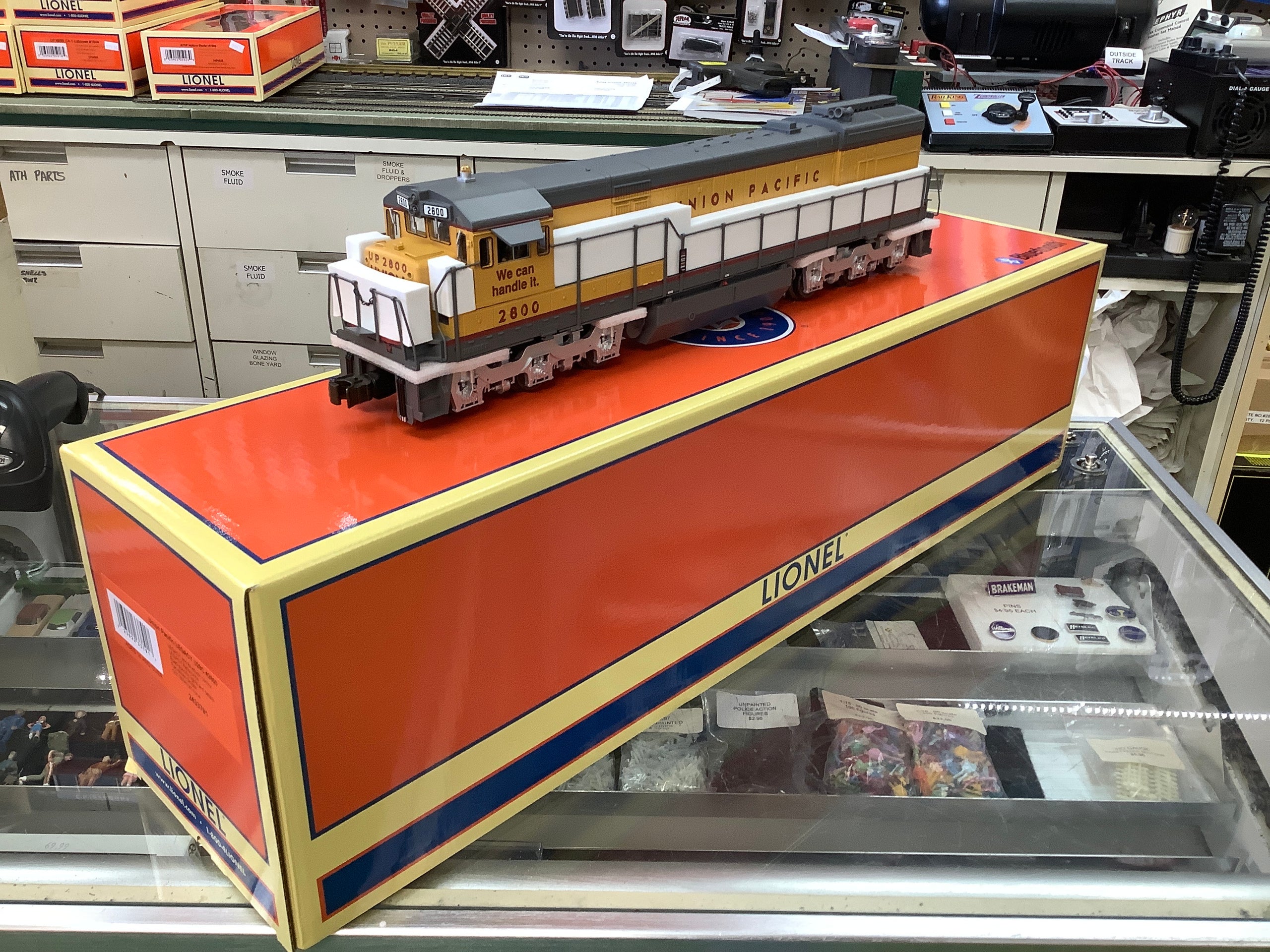 Lionel 2433792 Union Pacific Legacy U28C #2804 | Model Train Crossing